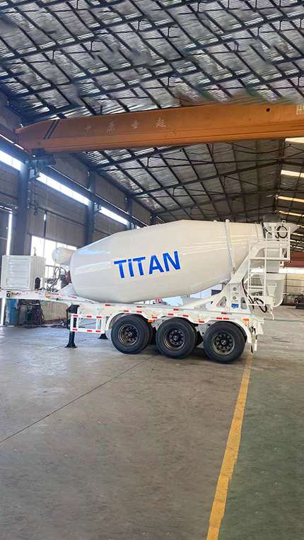 10 CBM Cement Mixer Trailer for Sale in Sierra Leone